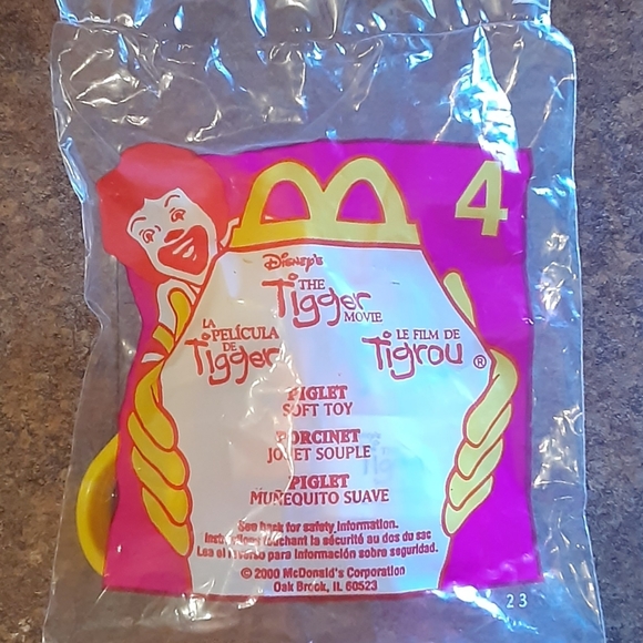 Disney | Other | Disney The Tigger Movie Piglet 200 Mcdonalds Hap ...